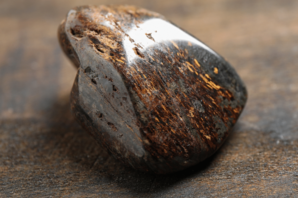 Guide to Bronzite Properties, Meaning, & Benefits