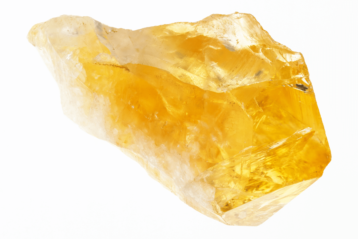 Full Guide To Golden Healer Quartz vs. Citrine (This Is The Difference)