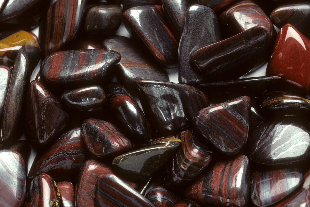 Full Guide To Agate vs. Jasper (This is the Difference)